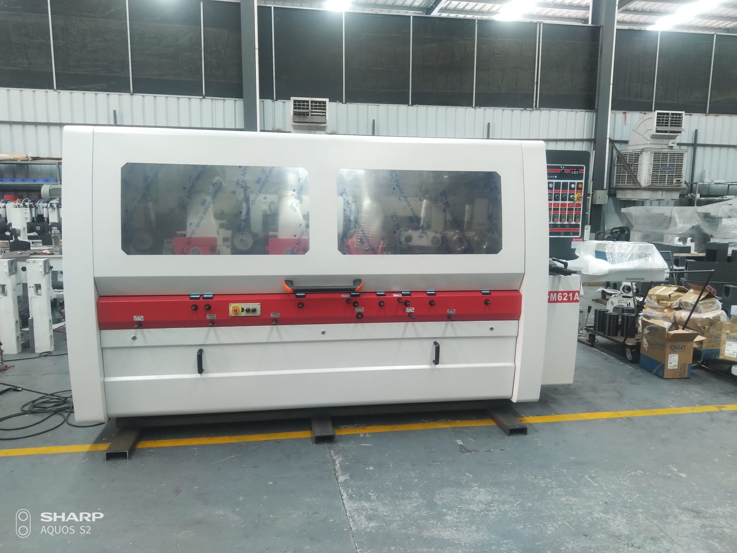 SOLID WOOD FOUR SIDE MOULDER MACHINE - Qingdao Simon Machinery Co,.LTD